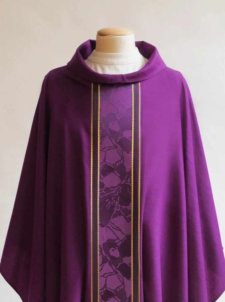 Classic Purple Sample Chasuble for Advent or Lent – Bramante Studio